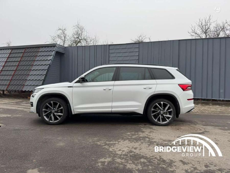 Белый Шкода Kodiaq 2020 в Каунас, объемом двигателя 2.00 л и пробегом 151 тыс. км за 21499 €, фото 4 на AUTOMOTO.COM.LV