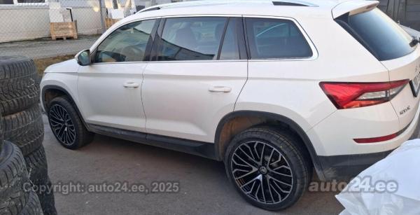 White Skoda Kodiaq 2020 in Tartu, with an engine capacity of 0.00 L and mileage of 216 thousand km for 19890 €, photo 1 on AUTOMOTO.COM.LV
