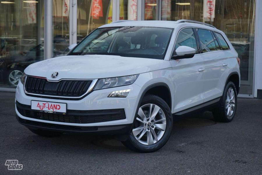 White Skoda Kodiaq 2020 in Kaunas, with an engine capacity of 1.50 L and mileage of 57 thousand km for 27540 €, photo 1 on AUTOMOTO.COM.LV