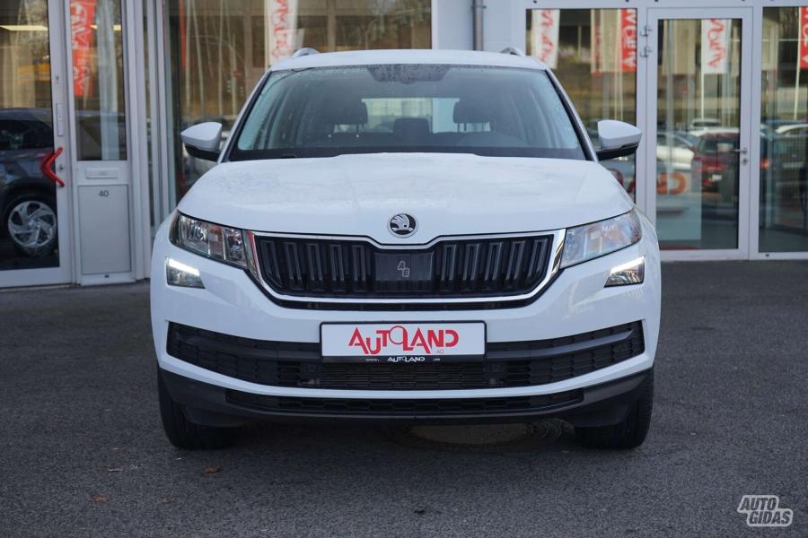 White Skoda Kodiaq 2020 in Kaunas, with an engine capacity of 1.50 L and mileage of 57 thousand km for 27540 €, photo 2 on AUTOMOTO.COM.LV