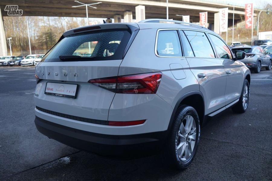 White Skoda Kodiaq 2020 in Kaunas, with an engine capacity of 1.50 L and mileage of 57 thousand km for 27540 €, photo 7 on AUTOMOTO.COM.LV