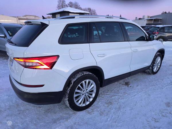 Balts Skoda Kodiaq 2020 Tauragė, ar dzinēja tilpumu 2.00 L un nobraukumu 380 tūkst. km par 13500 €, foto 4 vietnē AUTOMOTO.COM.LV
