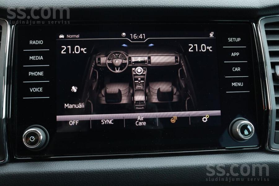 White Skoda Kodiaq 2020 in Riga, with an engine capacity of 2.00 L and mileage of 119 thousand km for 25800 €, photo 19 on AUTOMOTO.COM.LV