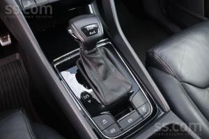White Skoda Kodiaq 2020 in Riga, with an engine capacity of 2.00 L and mileage of 119 thousand km for 25800 €, photo 25 on AUTOMOTO.COM.LV