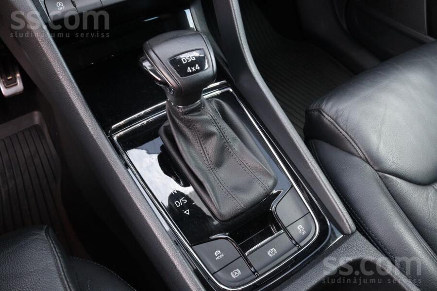 White Skoda Kodiaq 2020 in Riga, with an engine capacity of 2.00 L and mileage of 119 thousand km for 25800 €, photo 25 on AUTOMOTO.COM.LV