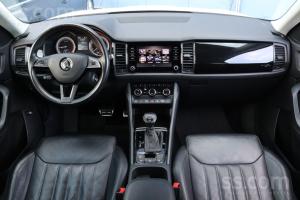 White Skoda Kodiaq 2020 in Riga, with an engine capacity of 2.00 L and mileage of 119 thousand km for 25800 €, photo 27 on AUTOMOTO.COM.LV