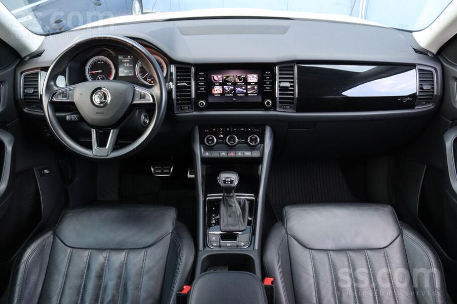 White Skoda Kodiaq 2020 in Riga, with an engine capacity of 2.00 L and mileage of 119 thousand km for 25800 €, photo 27 on AUTOMOTO.COM.LV