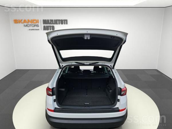 Белый Шкода Kodiaq 2020 в Лиепая, объемом двигателя 2.00 л и пробегом 169 тыс. км за 19490 €, фото 10 на AUTOMOTO.COM.LV