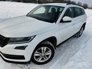 White Skoda Kodiaq 2020 in Riga, with an engine capacity of 1.50 L and mileage of 85 thousand km for 23000 €, photo 4 on AUTOMOTO.COM.LV