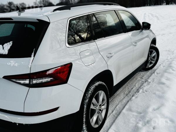 White Skoda Kodiaq 2020 in Riga, with an engine capacity of 1.50 L and mileage of 85 thousand km for 23000 €, photo 4 on AUTOMOTO.COM.LV
