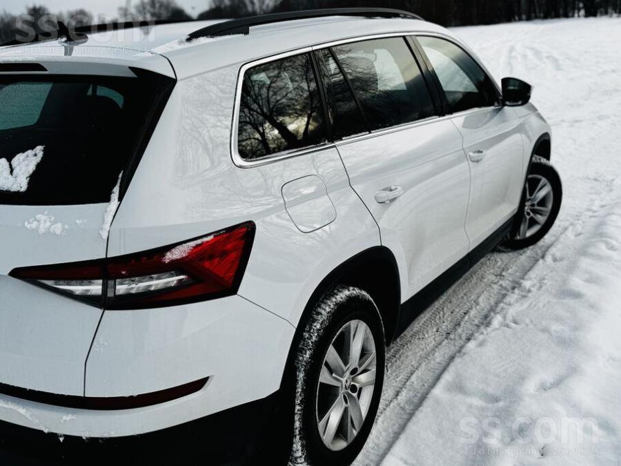 White Skoda Kodiaq 2020 in Riga, with an engine capacity of 1.50 L and mileage of 85 thousand km for 23000 €, photo 5 on AUTOMOTO.COM.LV