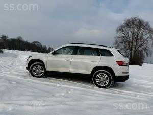 White Skoda Kodiaq 2020 in Riga, with an engine capacity of 1.50 L and mileage of 85 thousand km for 23000 €, photo 6 on AUTOMOTO.COM.LV
