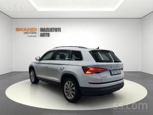 Balts Skoda Kodiaq 2020 Rīga, ar dzinēja tilpumu 1.50 L un nobraukumu 103 tūkst. km par 21790 €, foto 5 vietnē AUTOMOTO.COM.LV
