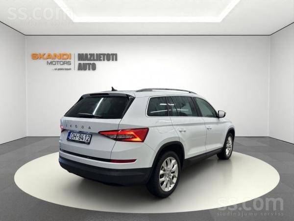 Белый Шкода Kodiaq 2020 в Рига, объемом двигателя 1.50 л и пробегом 103 тыс. км за 21790 €, фото 6 на AUTOMOTO.COM.LV