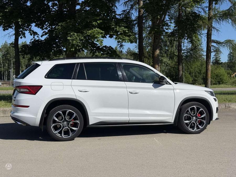 Белый Шкода Kodiaq 2020 в Паневежис, объемом двигателя 1.97 л и пробегом 151 тыс. км за 25900 €, фото 23 на AUTOMOTO.COM.LV