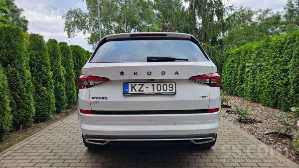 Белый Шкода Kodiaq 2020 в Рига, объемом двигателя 2.00 л и пробегом 129 тыс. км за 25500 €, фото 4 на AUTOMOTO.COM.LV
