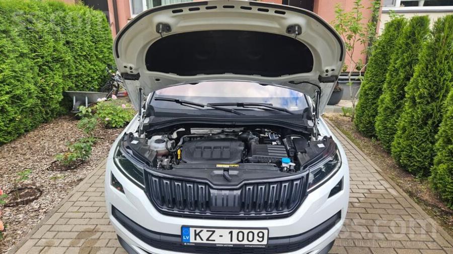 White Skoda Kodiaq 2020 in Riga, with an engine capacity of 2.00 L and mileage of 129 thousand km for 25500 €, photo 14 on AUTOMOTO.COM.LV