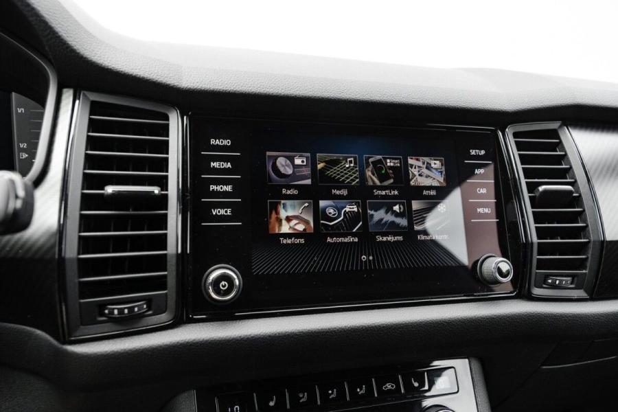 Белый Шкода Kodiaq 2020 в Рига, объемом двигателя 2.00 л и пробегом 152 тыс. км за 22500 €, фото 21 на AUTOMOTO.COM.LV