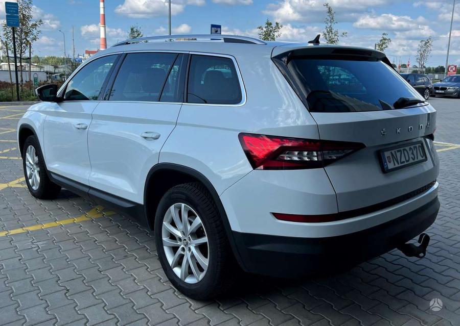 Белый Шкода Kodiaq 2020 в Вильнюс, объемом двигателя 2.00 л и пробегом 240 тыс. км за 16500 €, фото 5 на AUTOMOTO.COM.LV