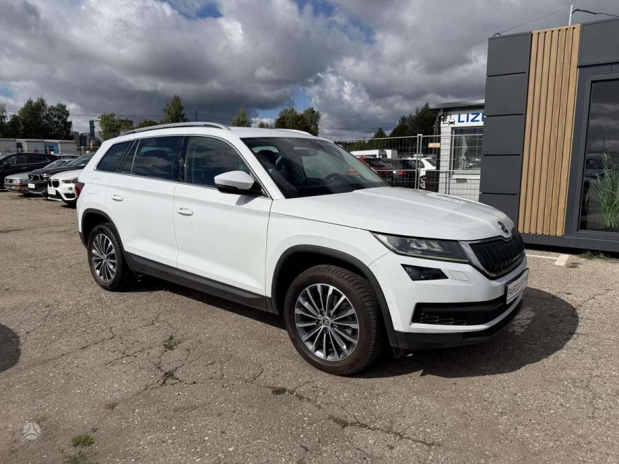 Balts Skoda Kodiaq 2020 Panevēža, ar dzinēja tilpumu 2.00 L un nobraukumu 180 tūkst. km par 17500 €, foto 5 vietnē AUTOMOTO.COM.LV