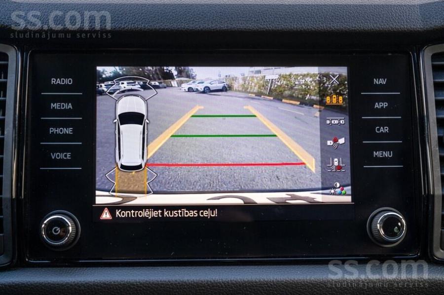Белый Шкода Kodiaq 2020 в Рига, объемом двигателя 2.00 л и пробегом 135 тыс. км за 25250 €, фото 12 на AUTOMOTO.COM.LV