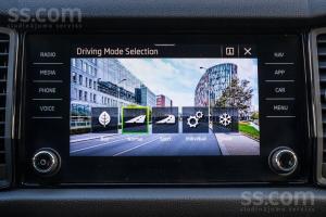 Белый Шкода Kodiaq 2020 в Рига, объемом двигателя 2.00 л и пробегом 135 тыс. км за 25250 €, фото 14 на AUTOMOTO.COM.LV