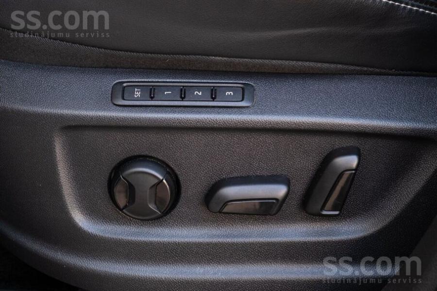 Белый Шкода Kodiaq 2020 в Рига, объемом двигателя 2.00 л и пробегом 135 тыс. км за 25250 €, фото 25 на AUTOMOTO.COM.LV