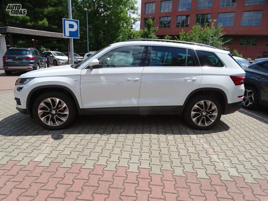 Balts Skoda Kodiaq 2021 Kauņa, ar dzinēja tilpumu 1.50 L un nobraukumu 42 tūkst. km par 33114 €, foto 2 vietnē AUTOMOTO.COM.LV