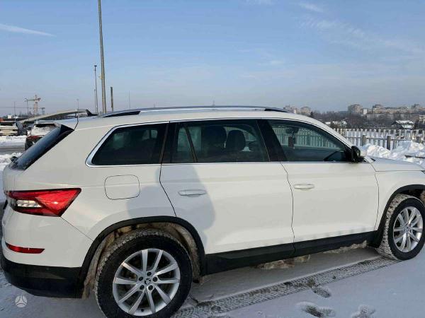 Balts Skoda Kodiaq 2021 Viļņa, ar dzinēja tilpumu 1.98 L un nobraukumu 143 tūkst. km par 26000 €, foto 6 vietnē AUTOMOTO.COM.LV