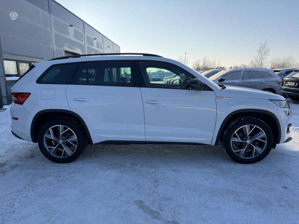 White Skoda Kodiaq 2021 in Siauliai, with an engine capacity of 1.50 L and mileage of 178 thousand km for 23400 €, photo 3 on AUTOMOTO.COM.LV