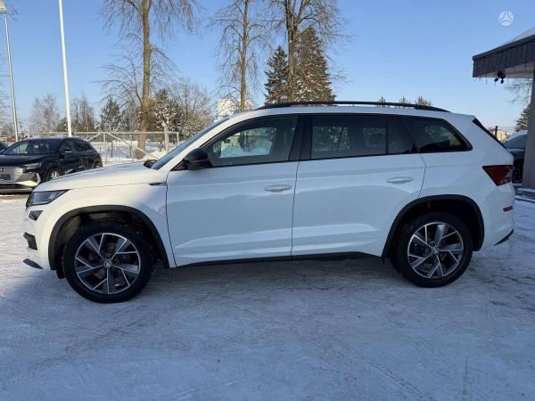 White Skoda Kodiaq 2021 in Siauliai, with an engine capacity of 1.50 L and mileage of 178 thousand km for 23400 €, photo 7 on AUTOMOTO.COM.LV