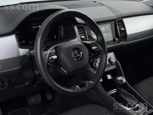 White Skoda Kodiaq 2021 in Valmiera, with an engine capacity of 2.00 L and mileage of 161 thousand km for 24500 €, photo 8 on AUTOMOTO.COM.LV