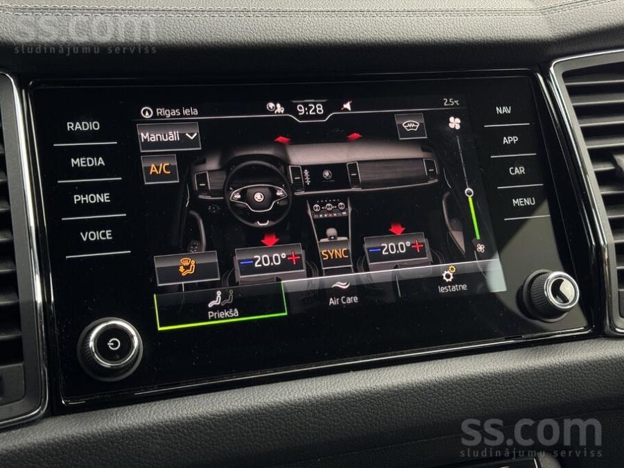 White Skoda Kodiaq 2021 in Valmiera, with an engine capacity of 2.00 L and mileage of 161 thousand km for 24500 €, photo 15 on AUTOMOTO.COM.LV