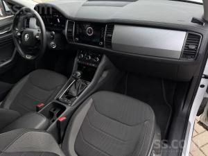 White Skoda Kodiaq 2021 in Valmiera, with an engine capacity of 2.00 L and mileage of 161 thousand km for 24500 €, photo 20 on AUTOMOTO.COM.LV
