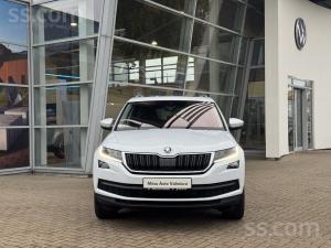 White Skoda Kodiaq 2021 in Valmiera, with an engine capacity of 1.50 L and mileage of 161 thousand km for 23800 €, photo 3 on AUTOMOTO.COM.LV