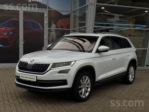 White Skoda Kodiaq 2021 in Valmiera, with an engine capacity of 1.50 L and mileage of 161 thousand km for 23800 €, photo 4 on AUTOMOTO.COM.LV