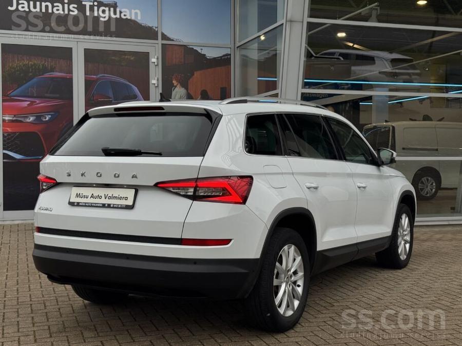 White Skoda Kodiaq 2021 in Valmiera, with an engine capacity of 1.50 L and mileage of 161 thousand km for 23800 €, photo 7 on AUTOMOTO.COM.LV