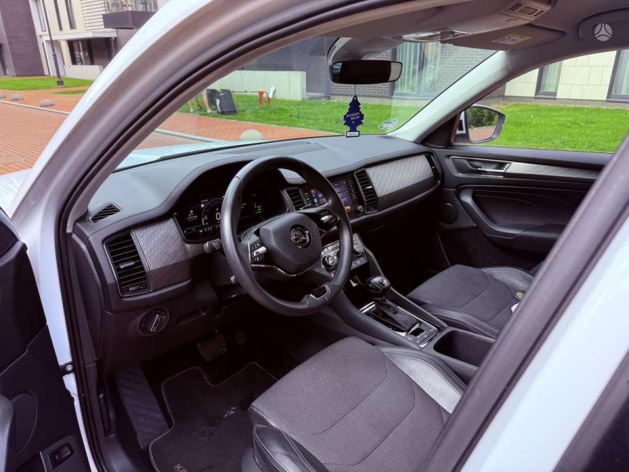 Белый Шкода Kodiaq 2021 в Вильнюс, объемом двигателя 1.97 л и пробегом 182 тыс. км за 22400 €, фото 11 на AUTOMOTO.COM.LV