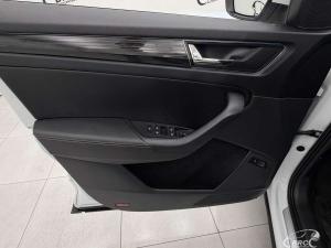 Белый Шкода Kodiaq 2021 в Вильнюс, объемом двигателя 1.97 л и пробегом 72 тыс. км за 27900 €, фото 20 на AUTOMOTO.COM.LV