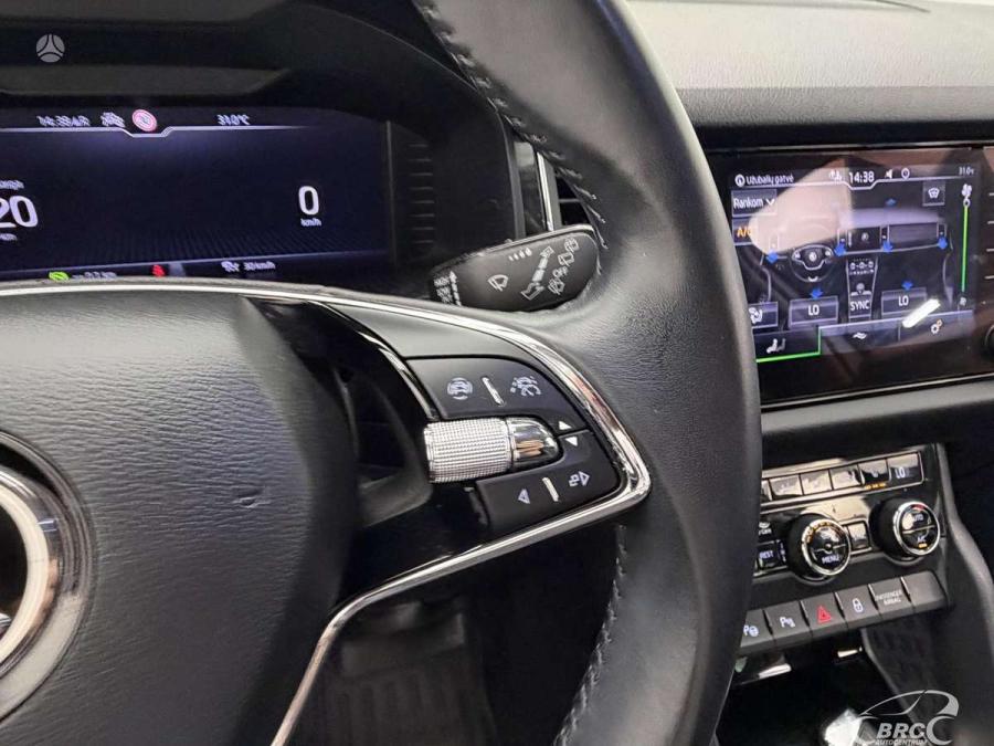 Белый Шкода Kodiaq 2021 в Вильнюс, объемом двигателя 1.97 л и пробегом 72 тыс. км за 27900 €, фото 29 на AUTOMOTO.COM.LV