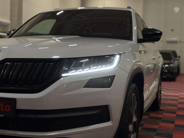 Balts Skoda Kodiaq 2021 Viļņa, ar dzinēja tilpumu 1.98 L un nobraukumu 174 tūkst. km par 26900 €, foto 7 vietnē AUTOMOTO.COM.LV