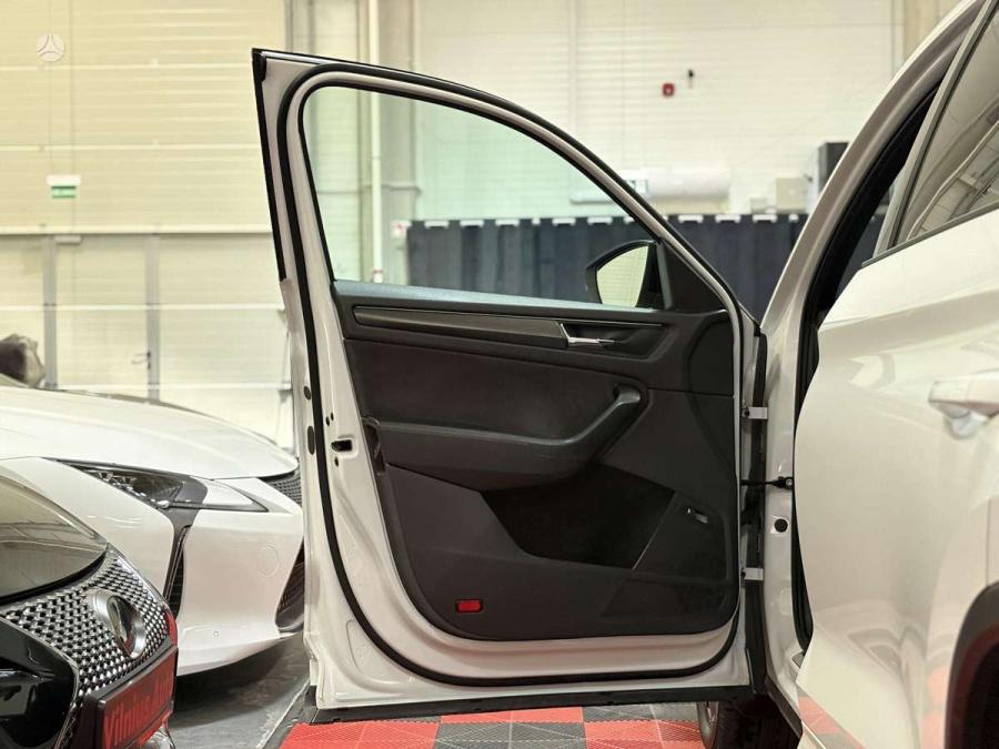 Белый Шкода Kodiaq 2021 в Вильнюс, объемом двигателя 1.98 л и пробегом 174 тыс. км за 26900 €, фото 13 на AUTOMOTO.COM.LV