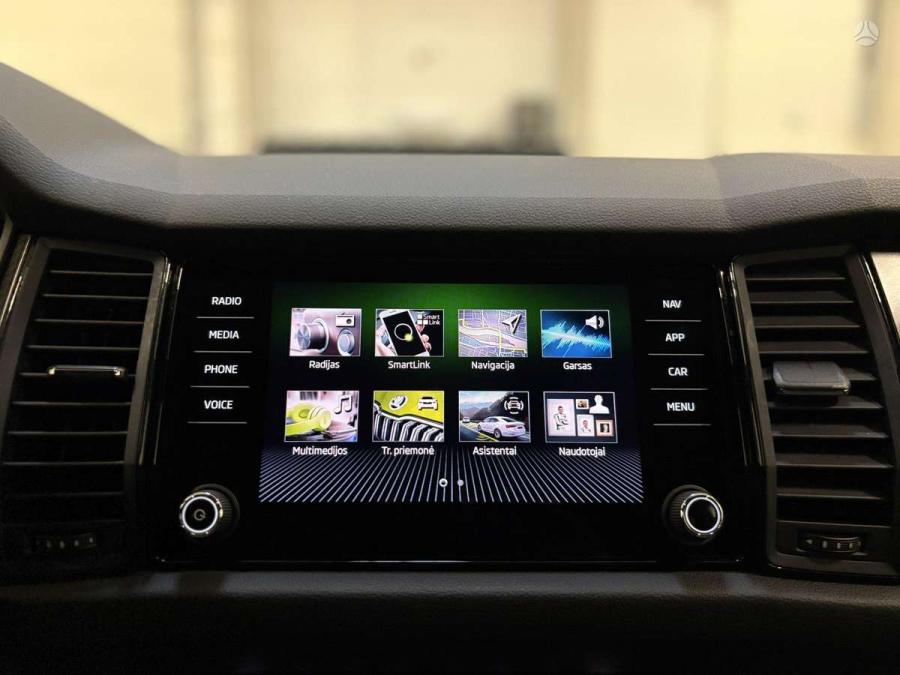 Белый Шкода Kodiaq 2021 в Вильнюс, объемом двигателя 1.98 л и пробегом 174 тыс. км за 26900 €, фото 28 на AUTOMOTO.COM.LV