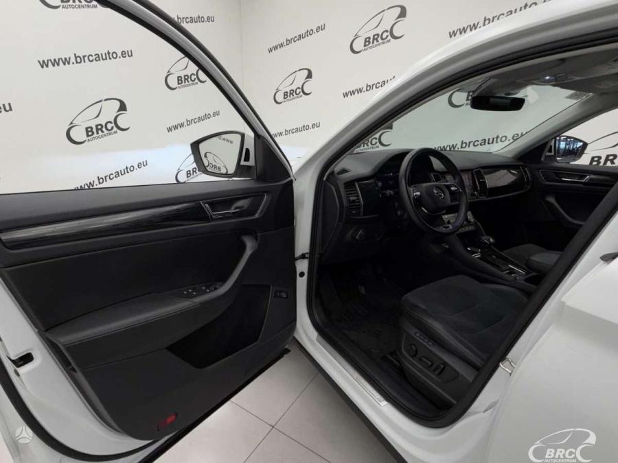 White Skoda Kodiaq 2021 in Vilnius, with an engine capacity of 1.97 L and mileage of 72 thousand km for 25900 €, photo 19 on AUTOMOTO.COM.LV