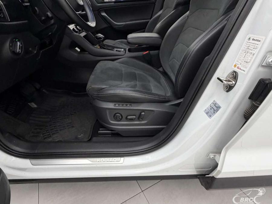 White Skoda Kodiaq 2021 in Vilnius, with an engine capacity of 1.97 L and mileage of 72 thousand km for 25900 €, photo 22 on AUTOMOTO.COM.LV
