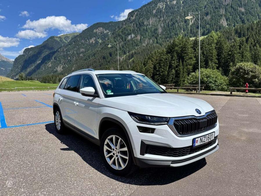 Белый Шкода Kodiaq 2021 в Вильнюс, объемом двигателя 1.97 л и пробегом 182 тыс. км за 22100 €, фото 1 на AUTOMOTO.COM.LV
