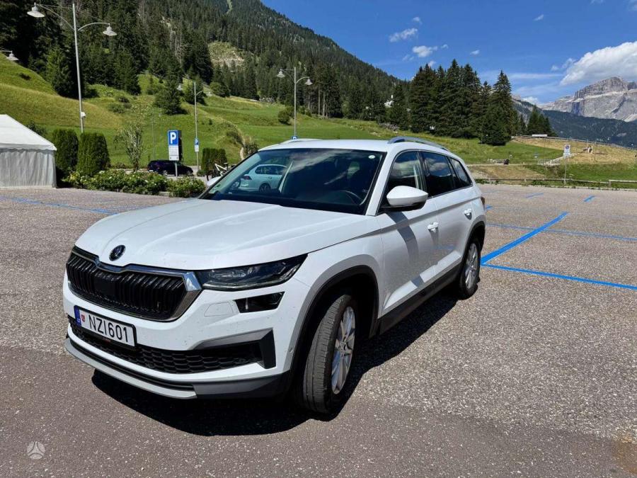 Белый Шкода Kodiaq 2021 в Вильнюс, объемом двигателя 1.97 л и пробегом 182 тыс. км за 22100 €, фото 3 на AUTOMOTO.COM.LV