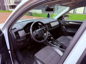 Белый Шкода Kodiaq 2021 в Вильнюс, объемом двигателя 1.97 л и пробегом 182 тыс. км за 22100 €, фото 15 на AUTOMOTO.COM.LV