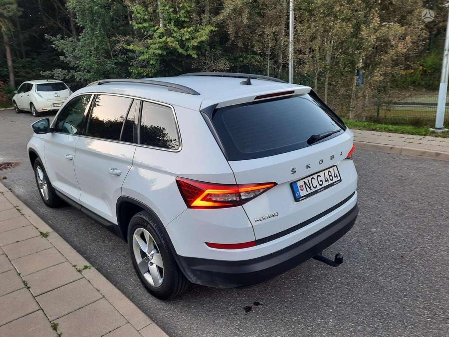 Balts Skoda Kodiaq 2021 Viļņa, ar dzinēja tilpumu 1.50 L un nobraukumu 53 tūkst. km par 20600 €, foto 6 vietnē AUTOMOTO.COM.LV