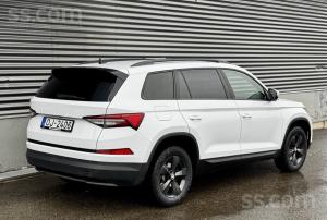 Balts Skoda Kodiaq 2022 Rīga, ar dzinēja tilpumu 2.00 L un nobraukumu 186 tūkst. km par 25500 €, foto 5 vietnē AUTOMOTO.COM.LV